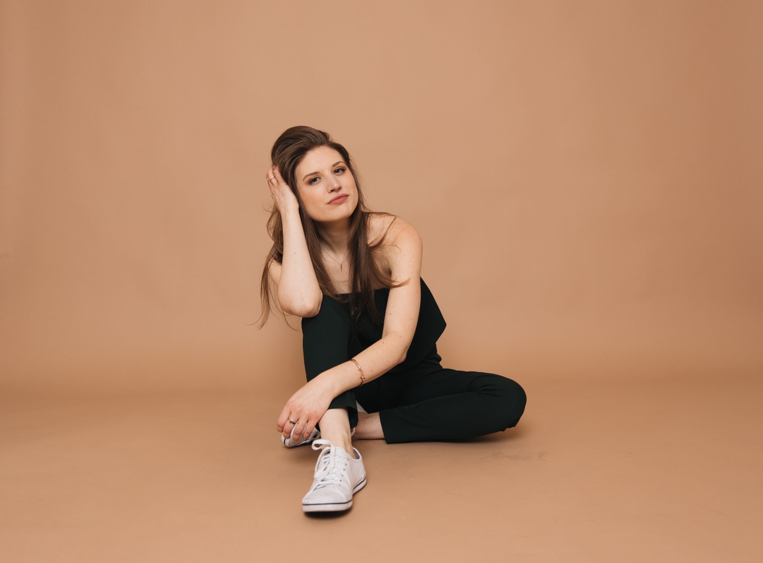 Featured Artist of the Day: Heather Batchelor - Indie Music Women