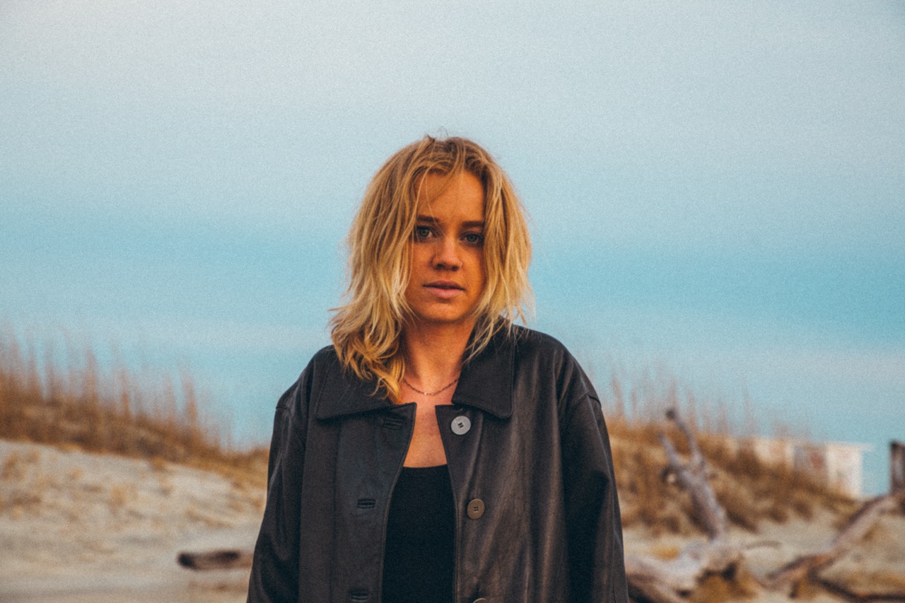 Clara Waidley on Her Debut Album, Growing a Global Audience, and ...
