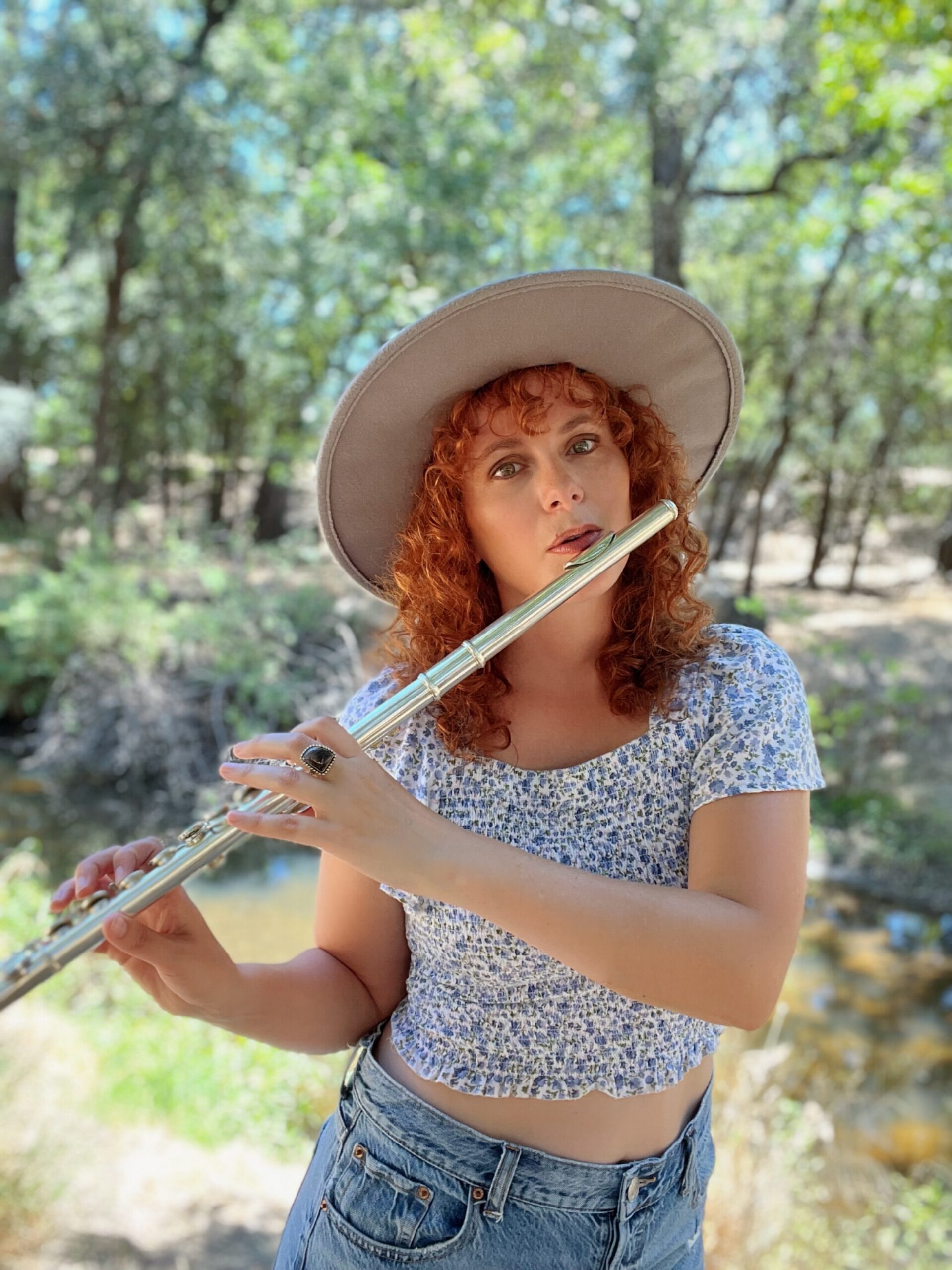 Featured Artist of the Day: Katie Fry - Indie Music Women